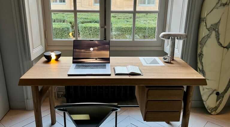 From the Desk of: Max Gunawan, Lumio Founder and Inventor | Valet.